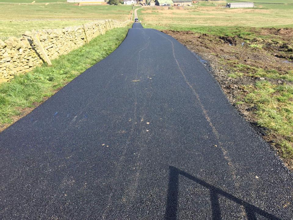 Surface Dressing, Tarmac Farm Road - 8,000 Square Meter Job